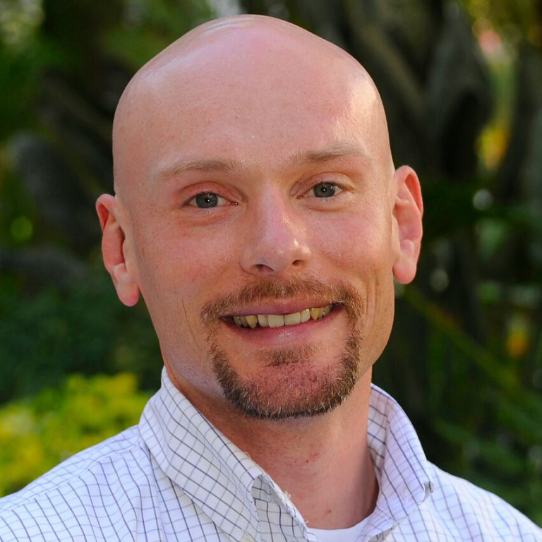 Dr. Chris Reeder - Metropolitan Veterinary Specialists and Emergency ...